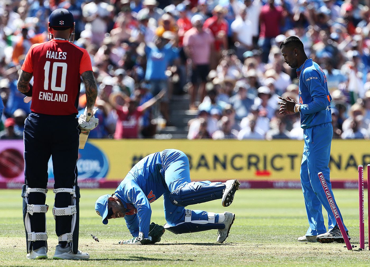 MS Dhoni takes a catch to dismiss Eoin Morgan | ESPNcricinfo.com