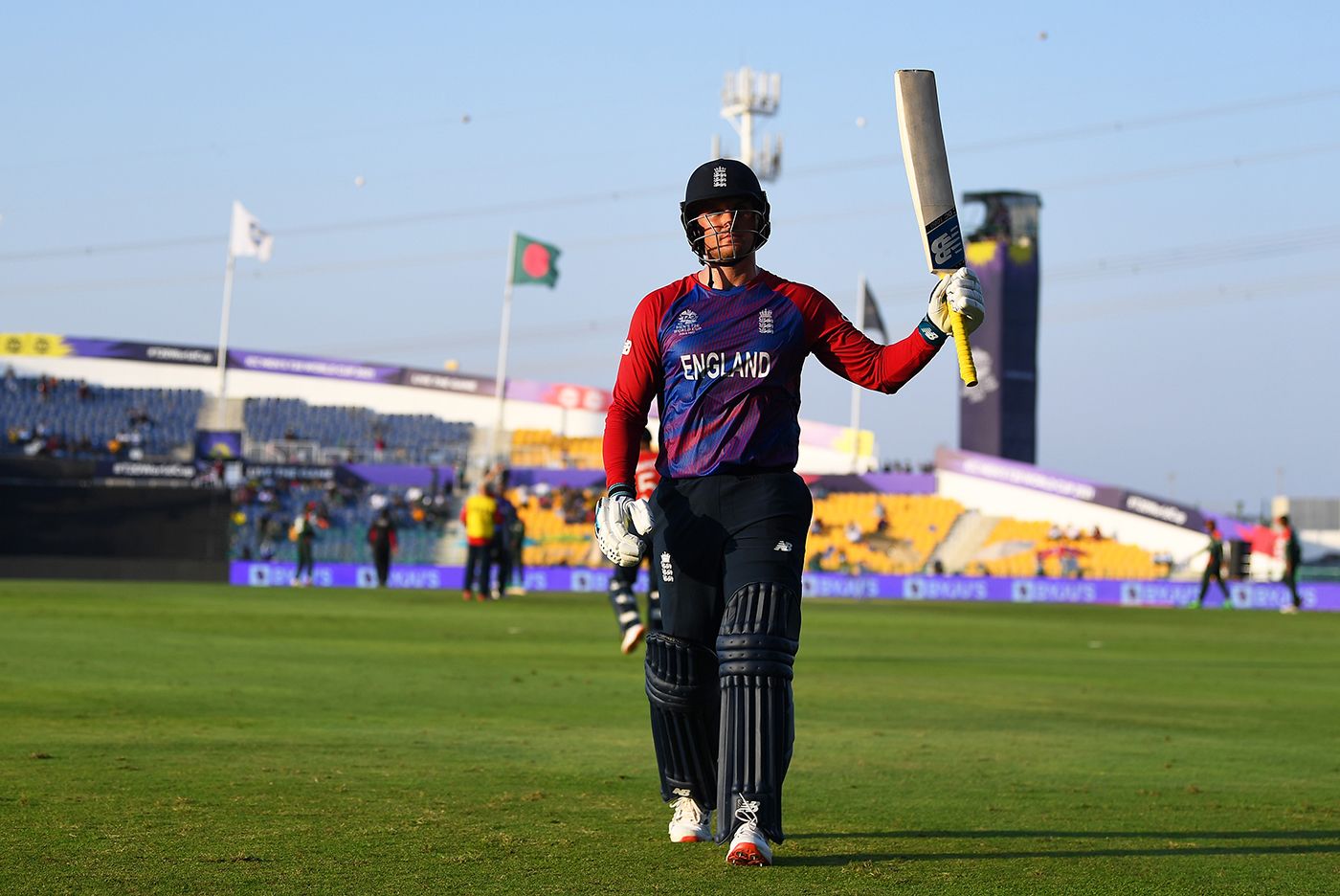 Jason Roy walks off after making 61 from 38 balls | ESPNcricinfo.com
