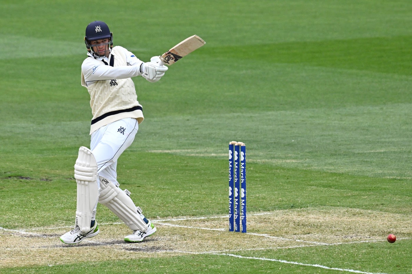 Peter Handscomb pulls through square leg | ESPNcricinfo.com