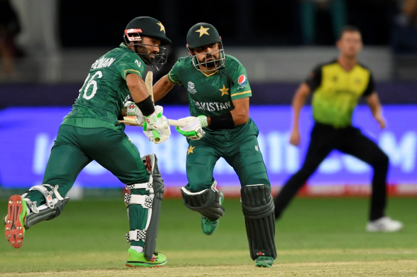Mohammad Rizwan and Babar Azam cross for a run | ESPNcricinfo.com