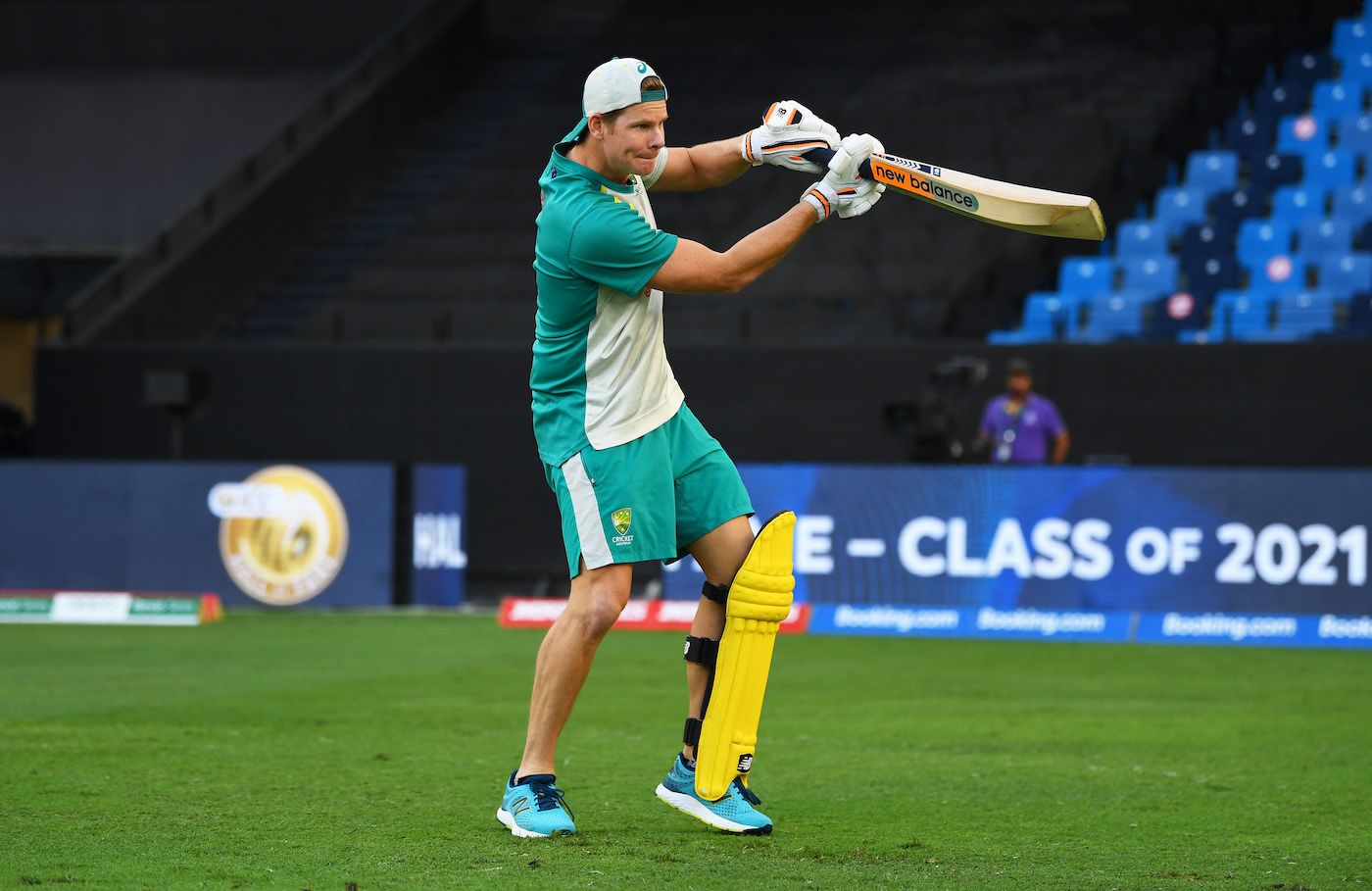 Steven Smith has a hit before the toss | ESPNcricinfo.com