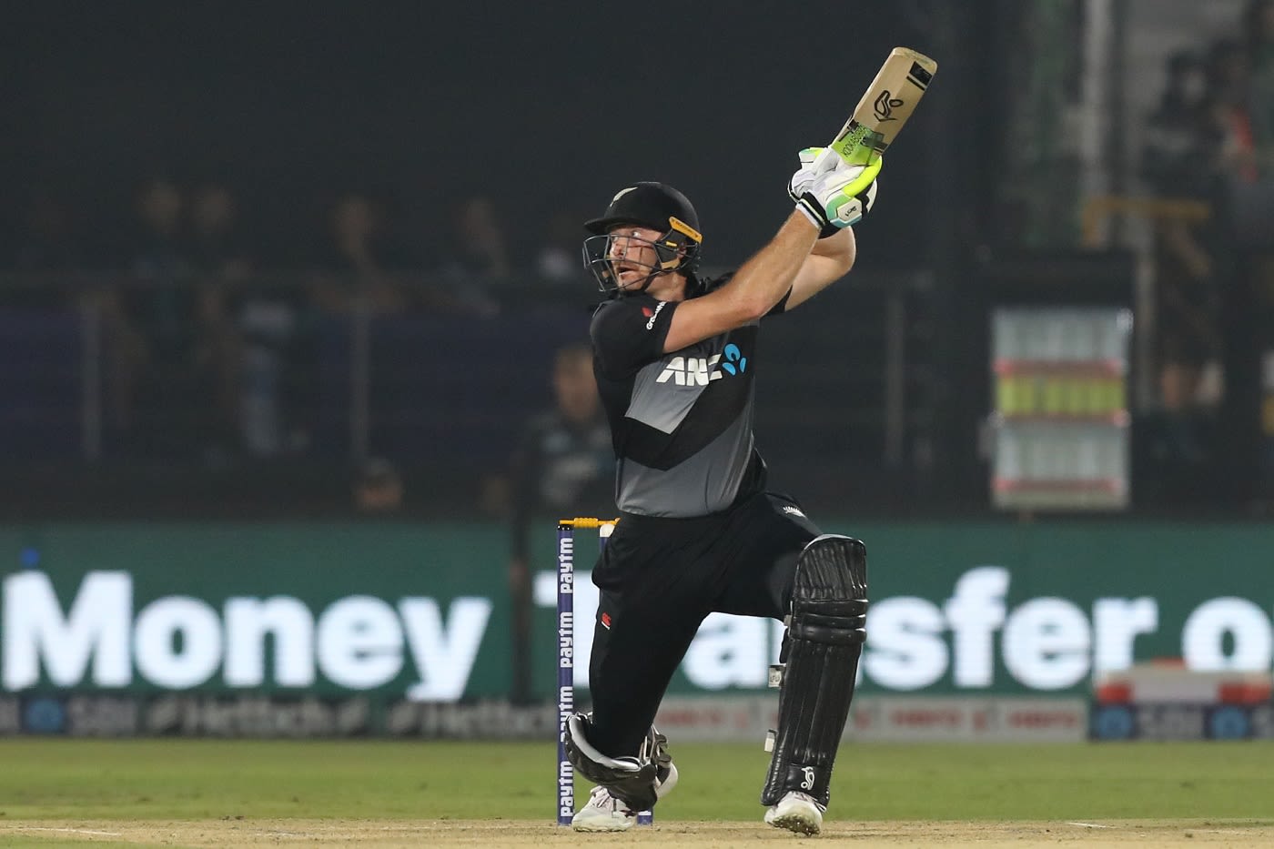 Martin Guptill goes aerial on the off side | ESPNcricinfo.com