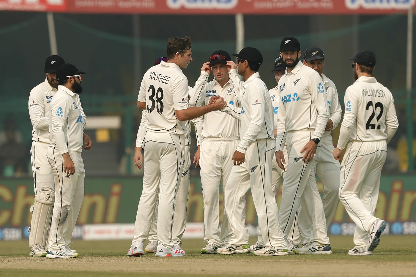 Tim Southee celebrates with team-mates after getting his fifth wicket ...