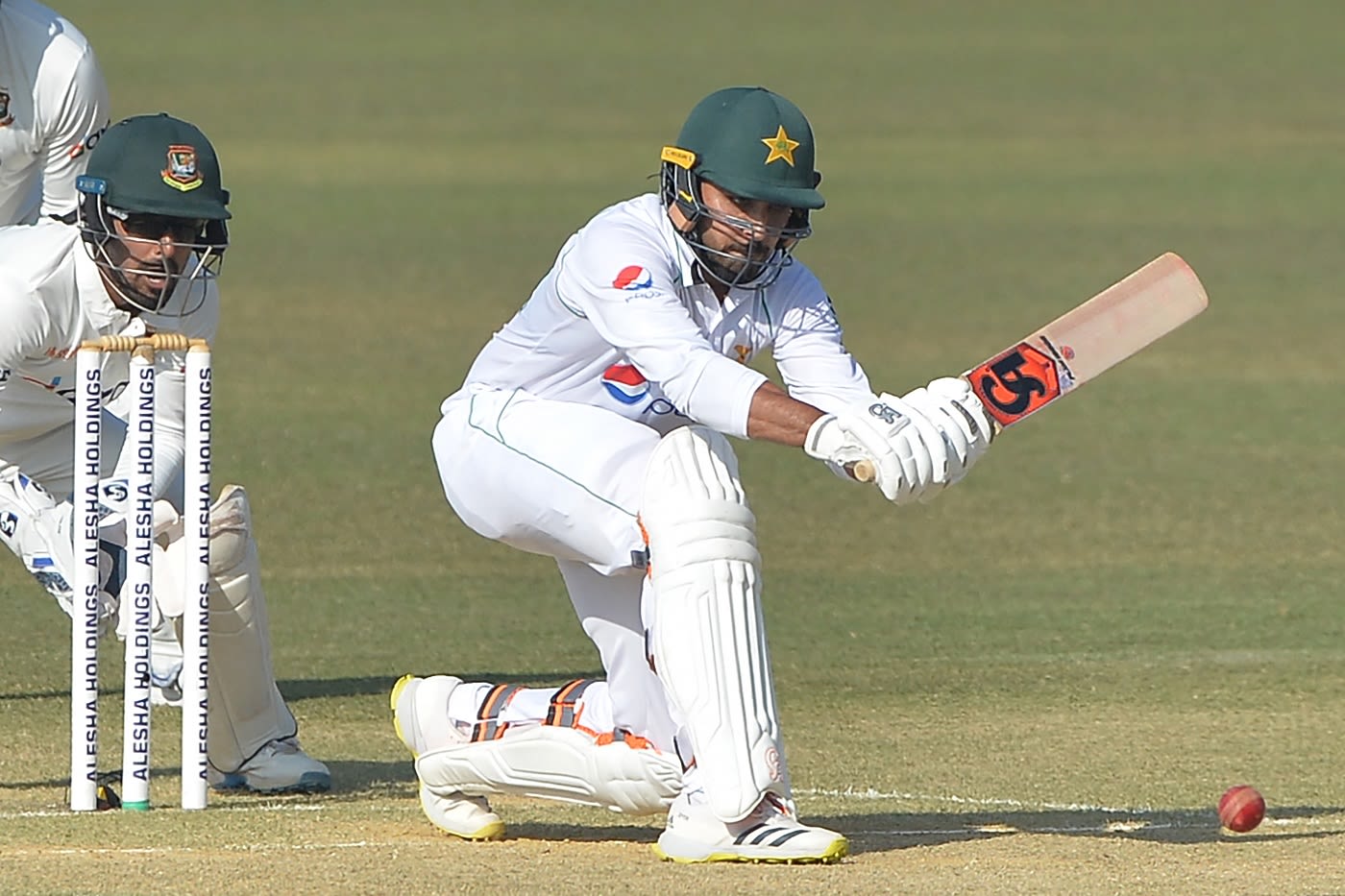 Faheem Ashraf employs the sweep | ESPNcricinfo.com