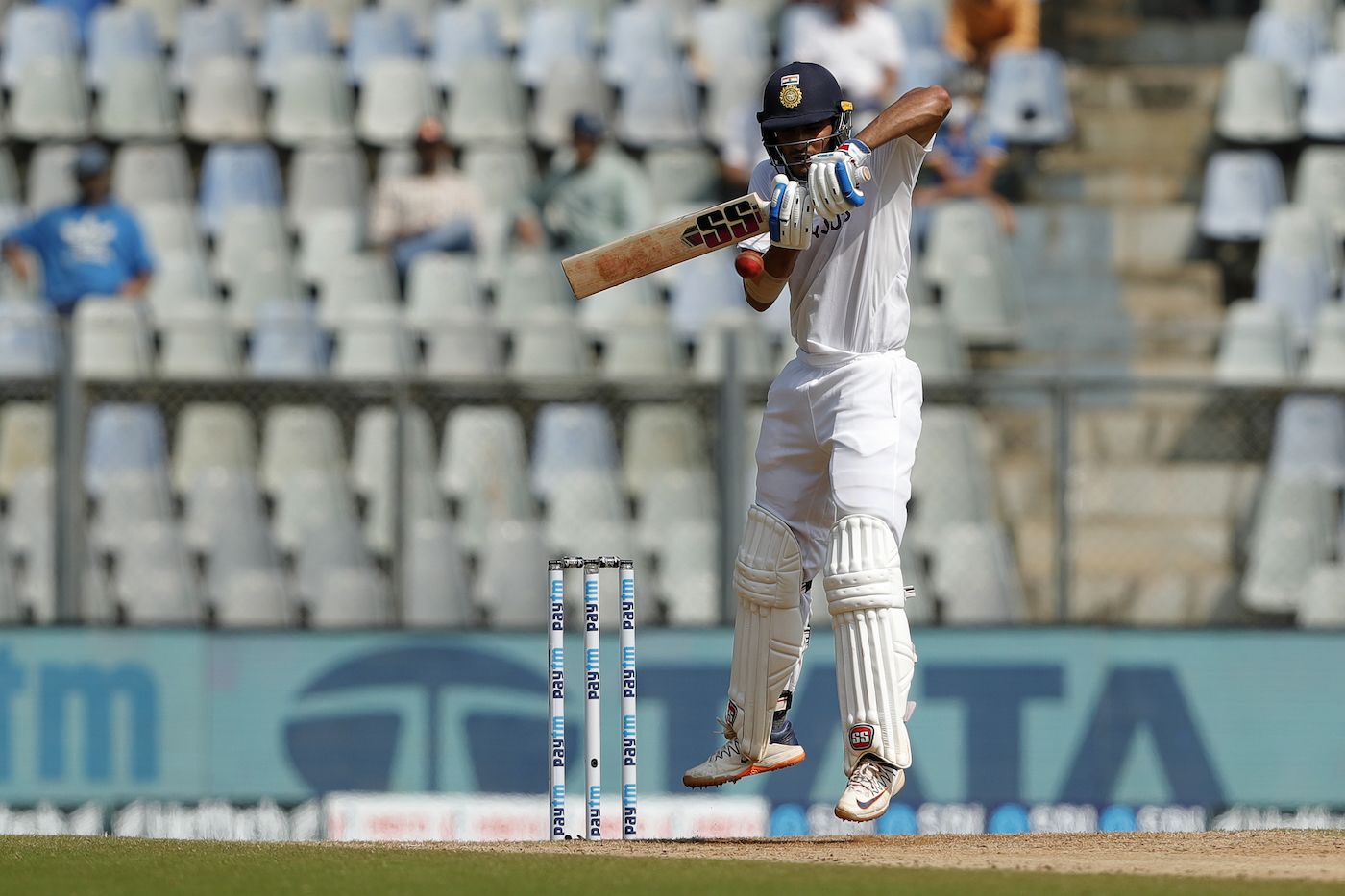 Shubman Gill goes on his toes to tackle a short ball | ESPNcricinfo.com
