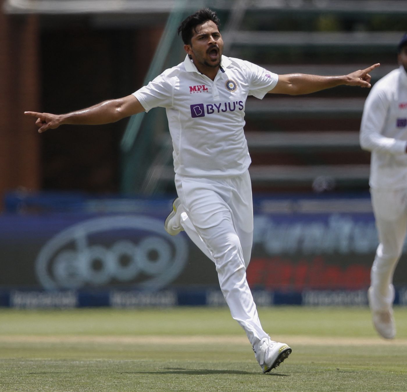 Shardul Thakur takes off on a celebratory run | ESPNcricinfo.com
