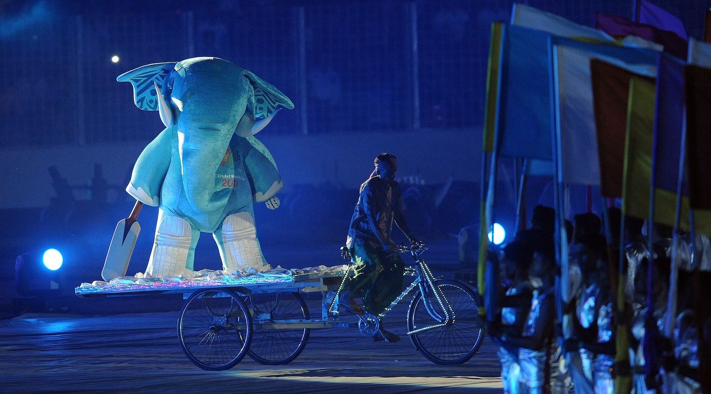 Stumpy, the World Cup mascot, arrives at the Bangabandhu Stadium ...