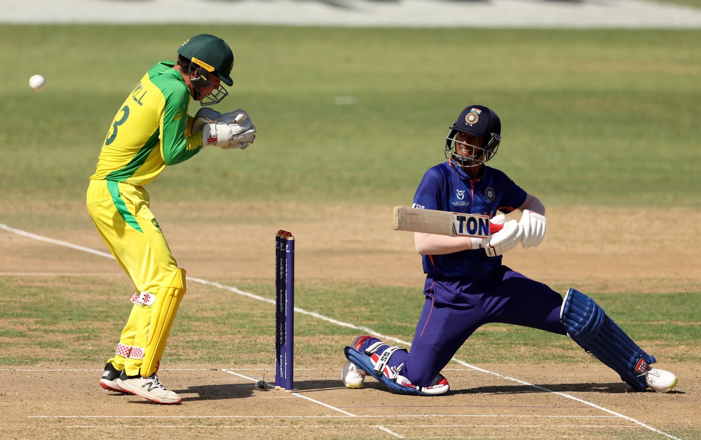 Yash Dhull innovates with an open bat face | ESPNcricinfo.com