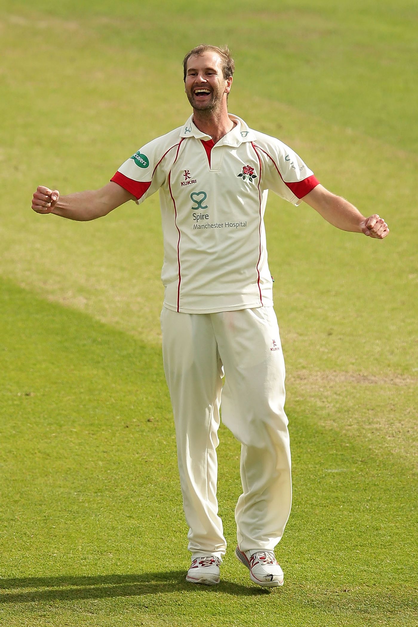 Tom Smith celebrates a wicket | ESPNcricinfo.com