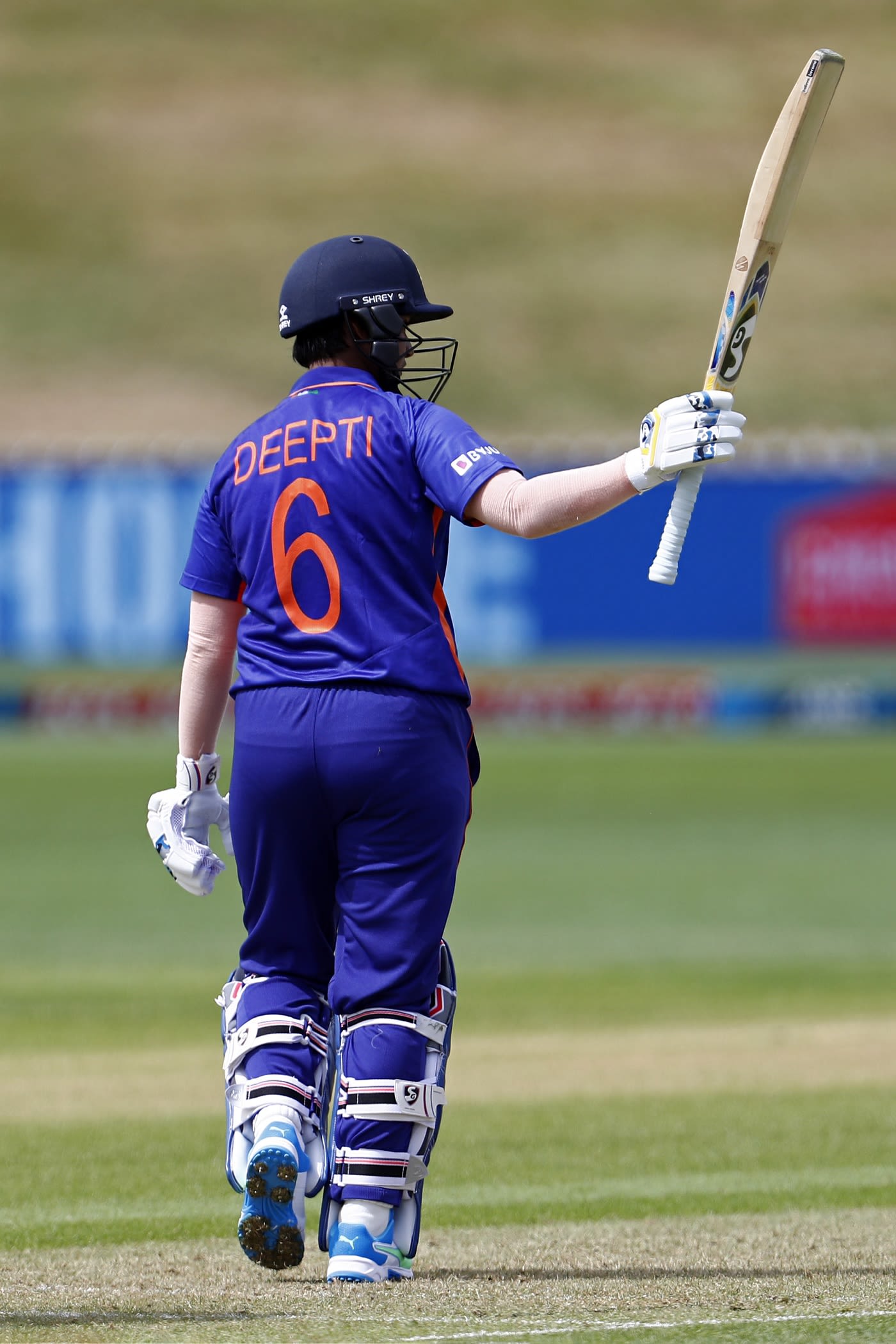 Deepti Sharma raises her half-century | ESPNcricinfo.com
