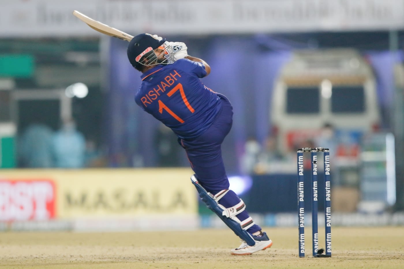 Rishabh Pant pulls one away over short fine leg | ESPNcricinfo.com