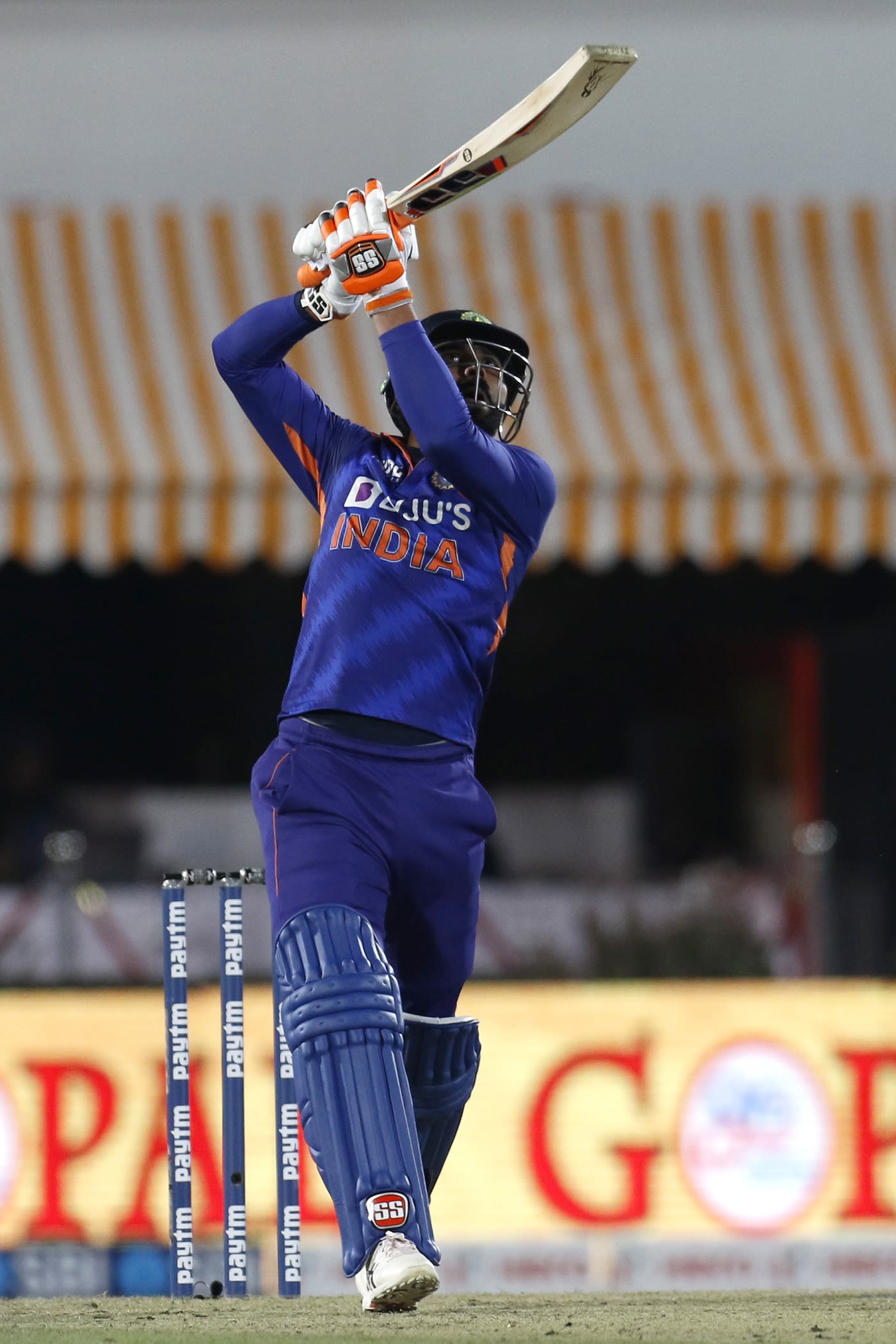 Ravindra Jadeja goes over the top | ESPNcricinfo.com