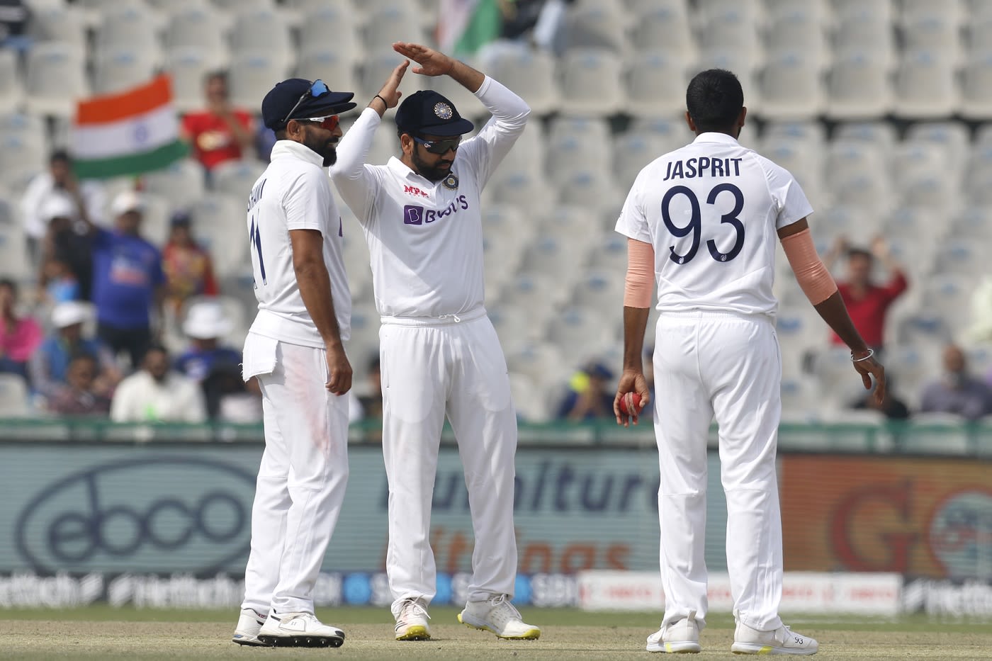 Rohit Sharma signals for the review | ESPNcricinfo.com