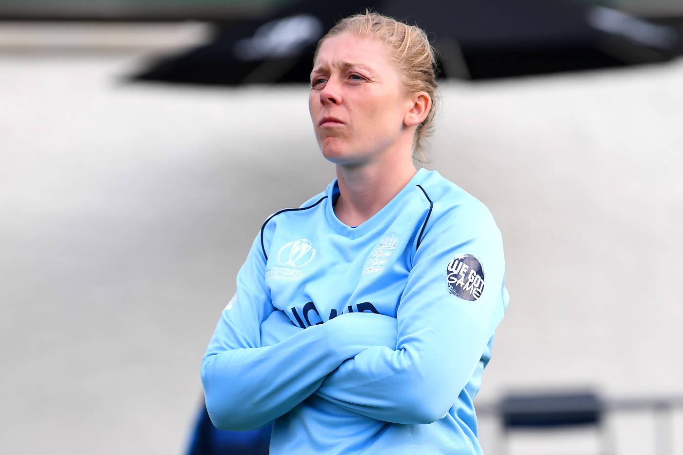 Heather Knight wears a despondent look after England's defeat ...