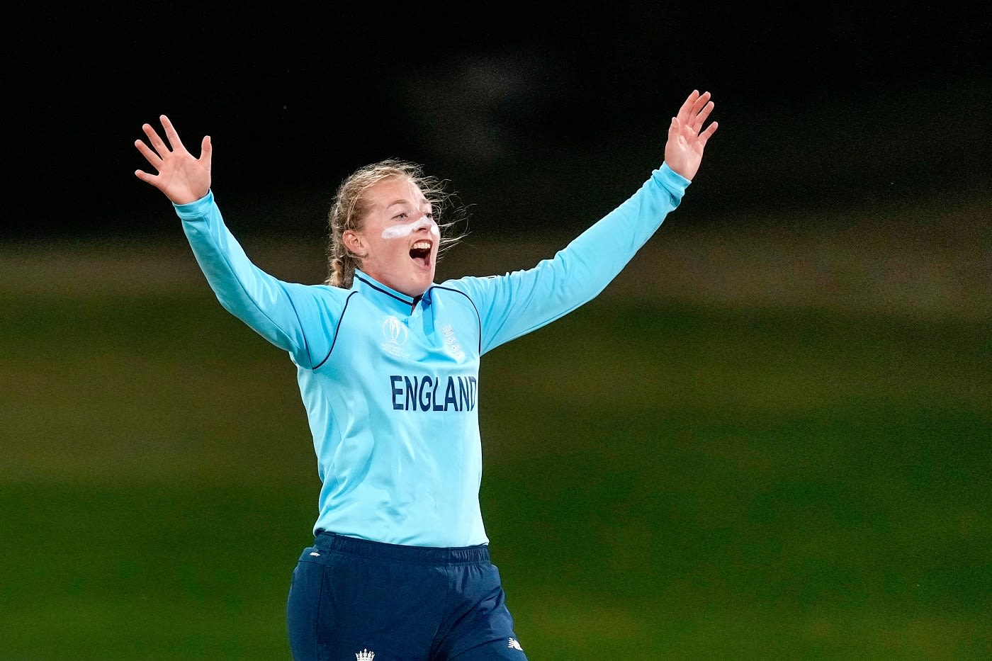 Sophie Ecclestone celebrates a wicket | ESPNcricinfo.com