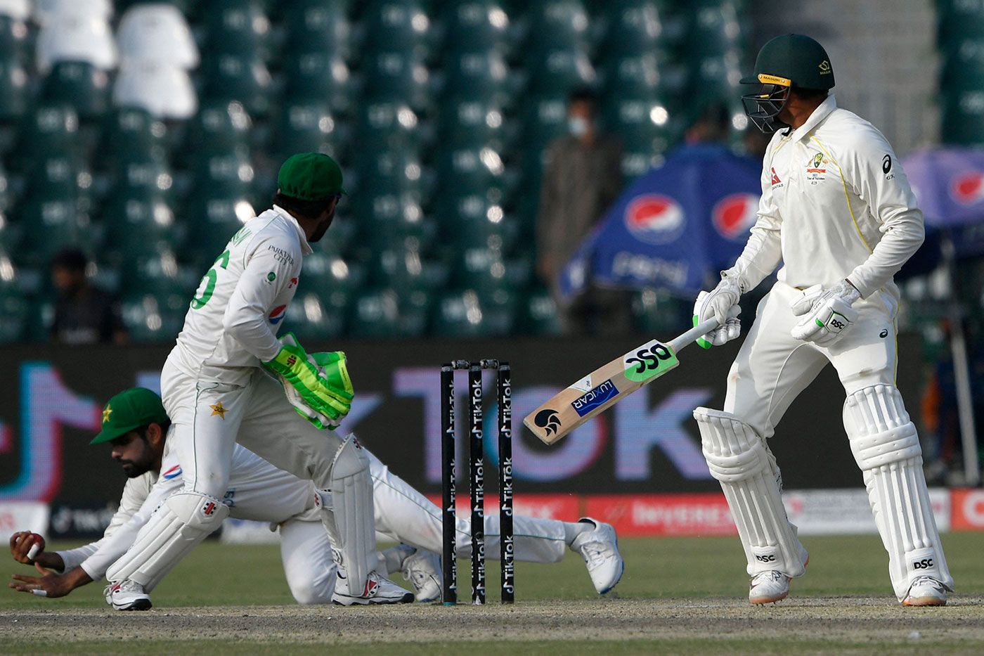 Babar Azam dives to take a superb catch | ESPNcricinfo.com