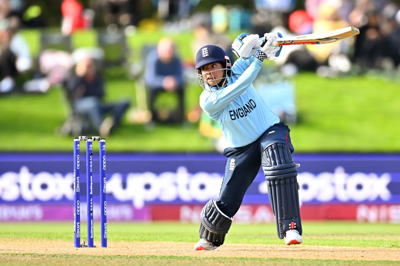 Sophia Dunkley slices one over the off side | ESPNcricinfo.com