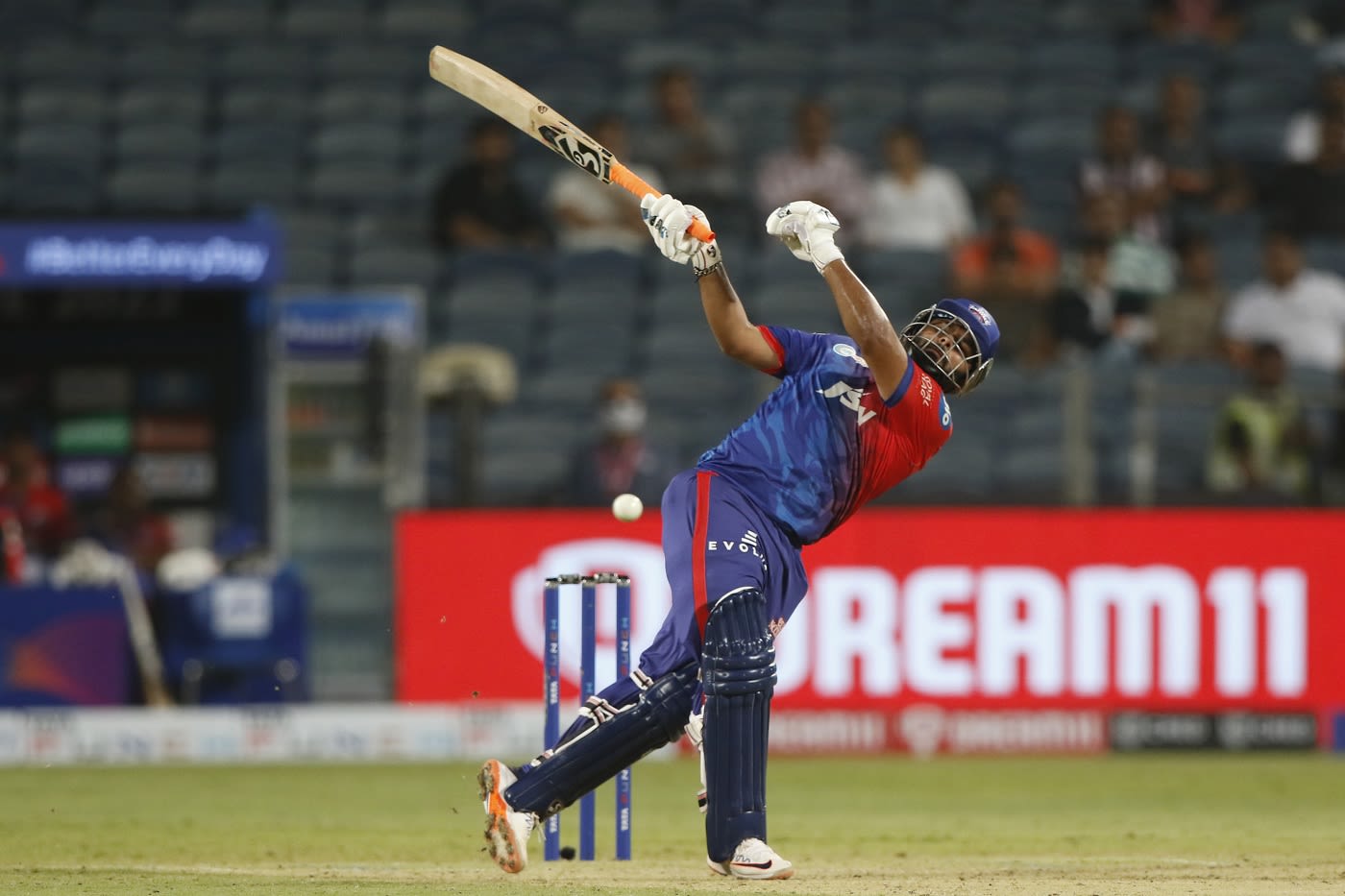 Rishabh Pant brings out an unorthodox shot | ESPNcricinfo.com