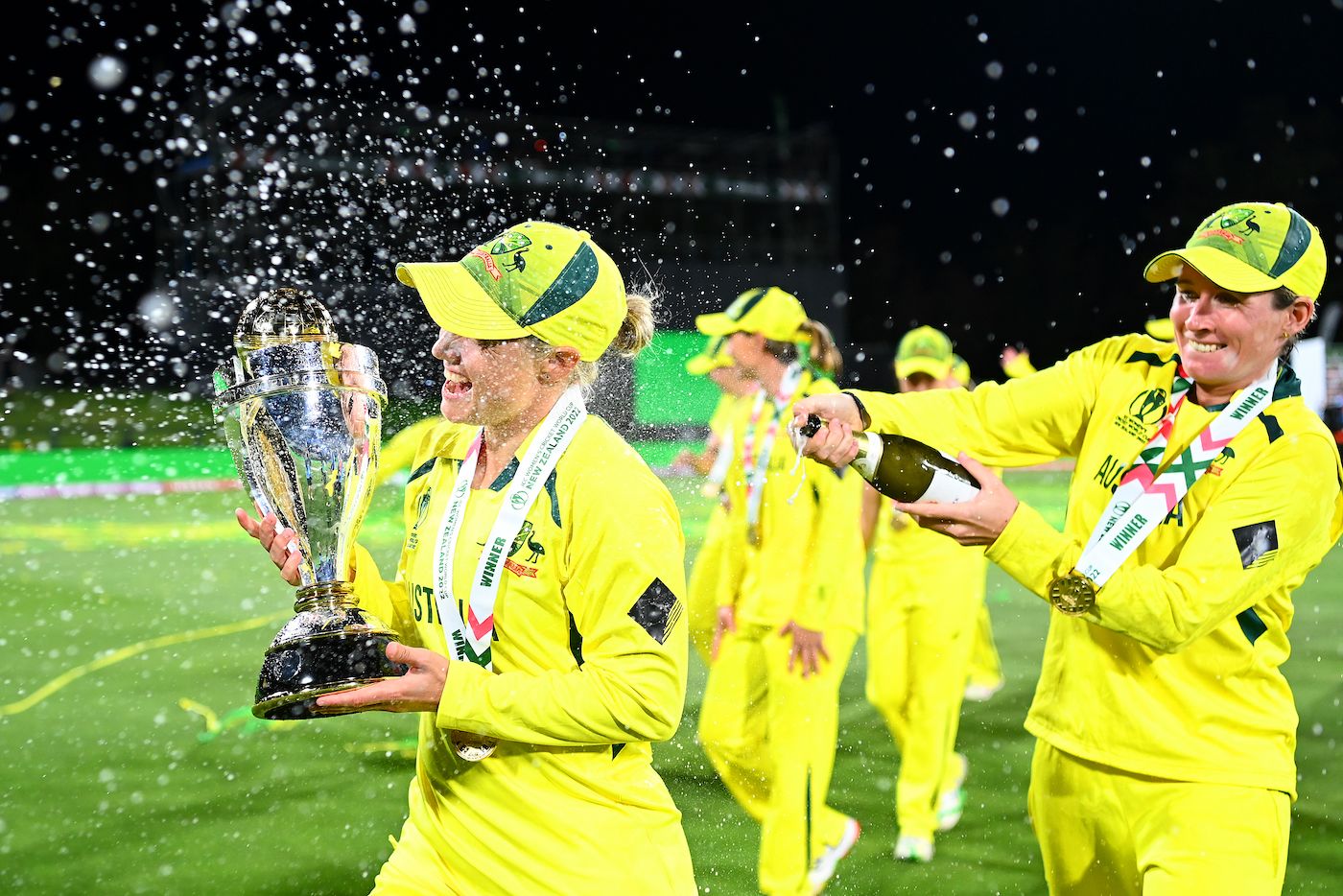 Celebrating a champagne performance - Alyssa Healy gets drenched by ...