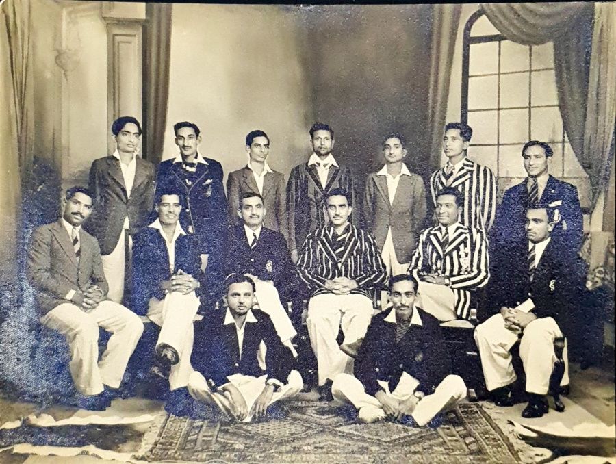 Daud Khan with his teammates | ESPNcricinfo.com