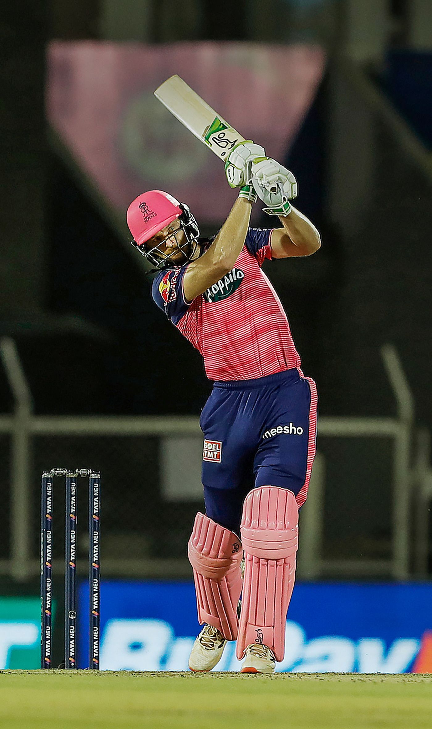 Jos Buttler smashes one downtown during his quick half-century ...
