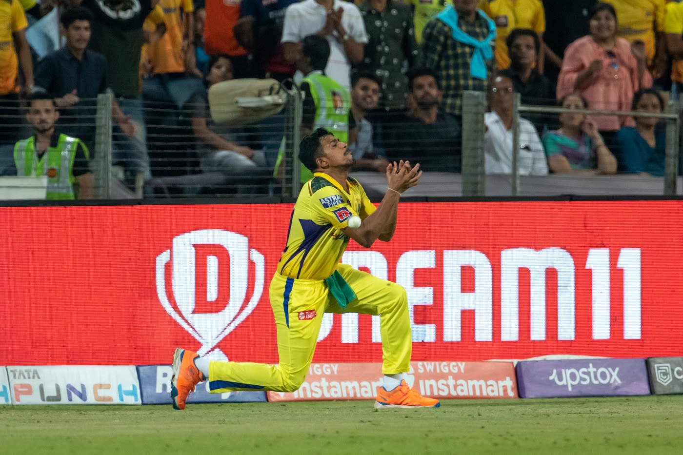 Maheesh Theekshana drops a catch at deep square leg | ESPNcricinfo.com