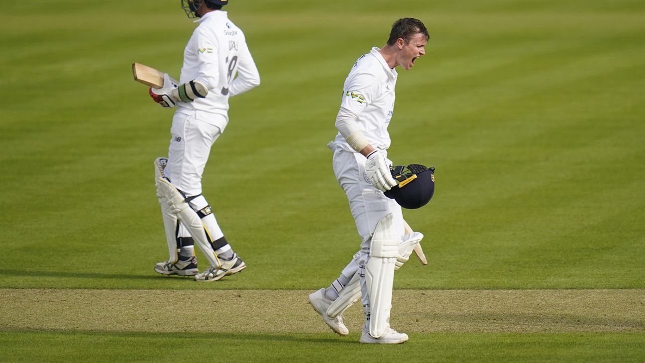 County Championship 2022 - Nick Gubbins back on track after underlining ...