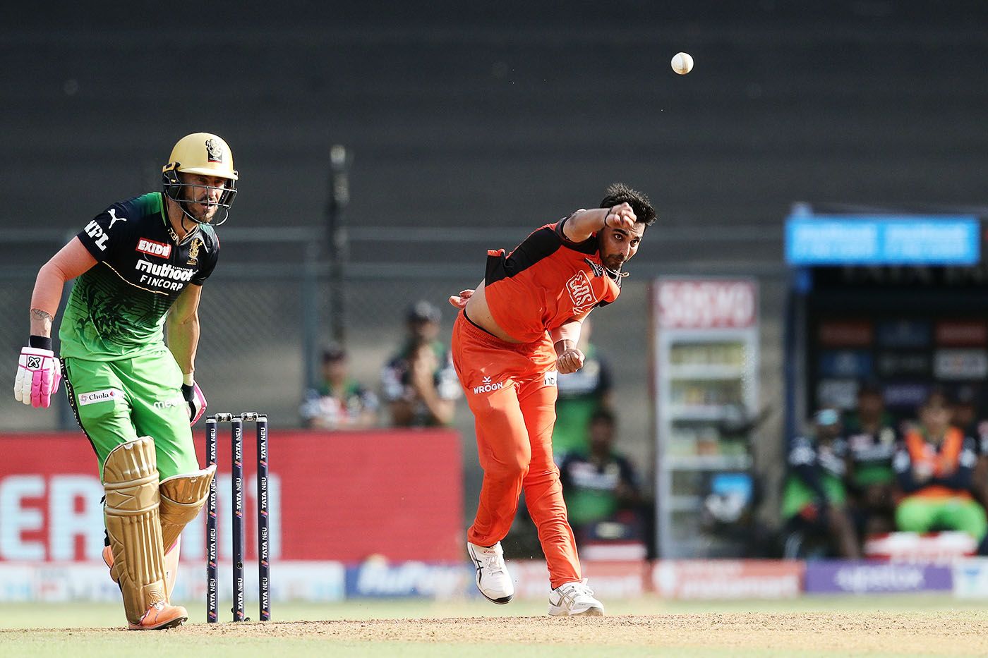 Bhuvneshwar Kumar bowls | ESPNcricinfo.com