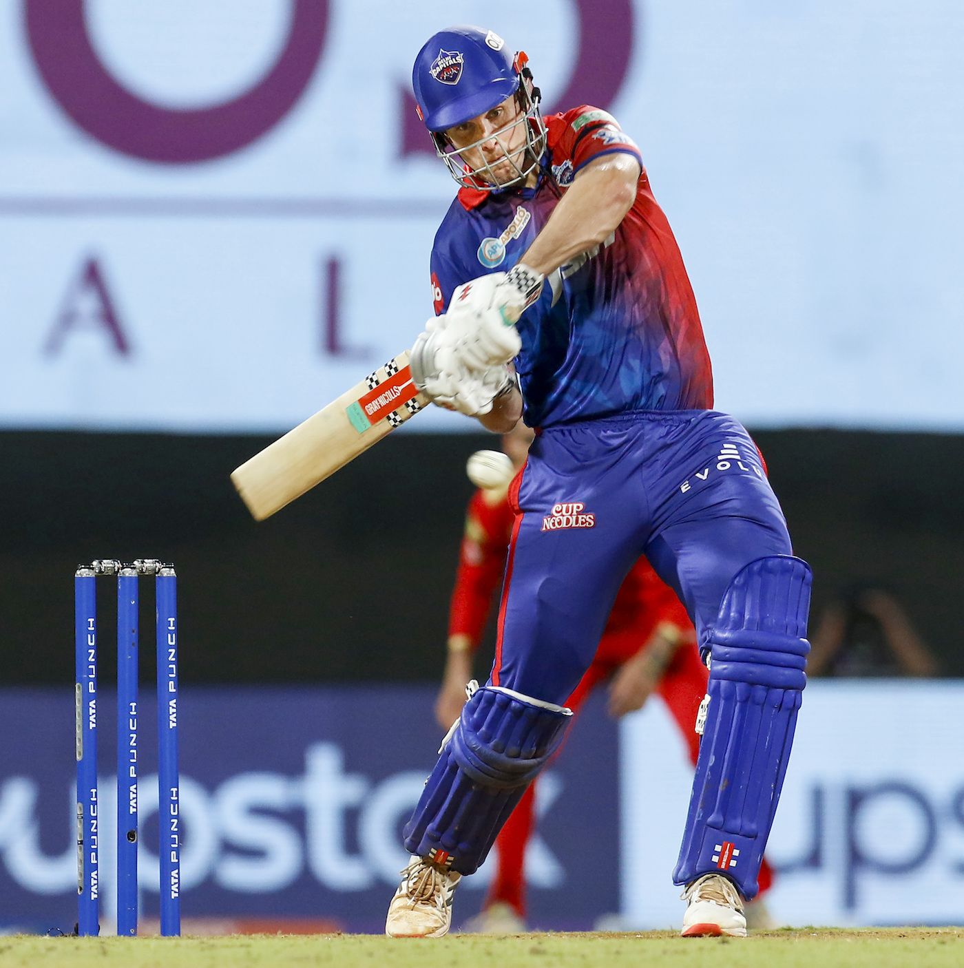 Mitchell Marsh held Capitals' stop-start innings together ...