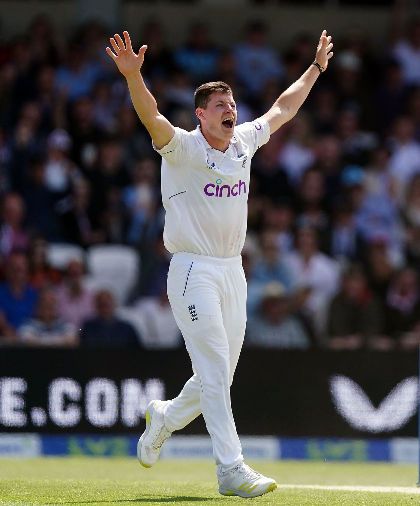 Matthew Potts celebrates the wicket of Tom Blundell before the ...