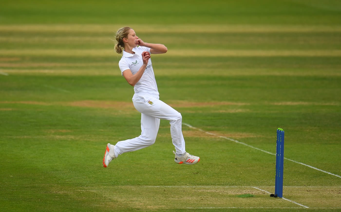 Anneke Bosch in action | ESPNcricinfo.com