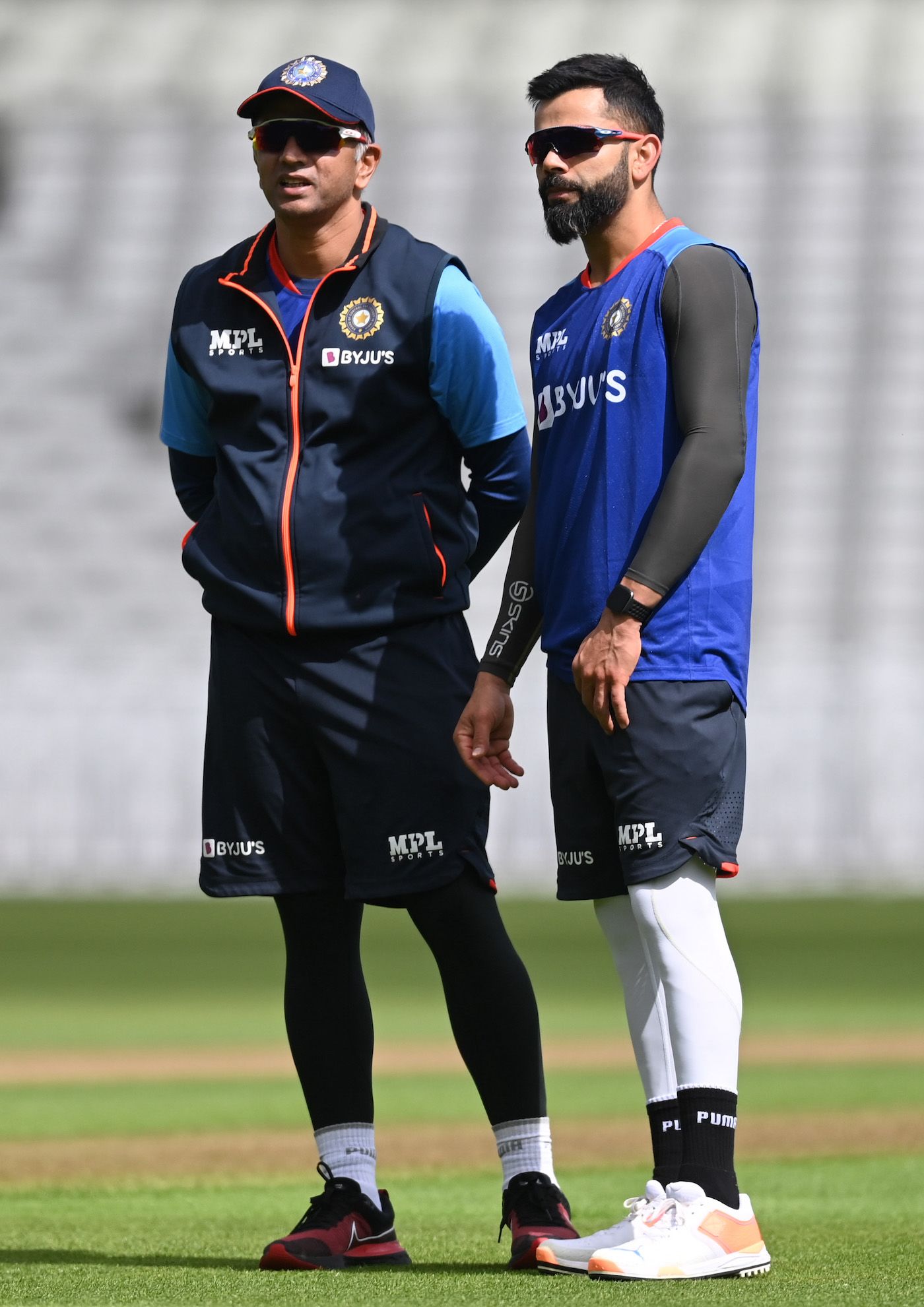Virat Kohli chats with Rahul Dravid on the sidelines of a training ... Virat Kohli chats with Rahul Dravid on the sidelines of a training ...