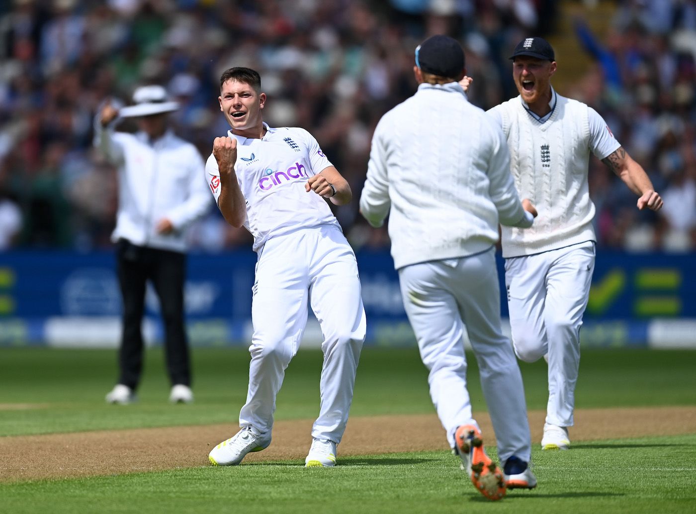 Matthew Potts struck soon after the lunch interval, sending back Hanuma ...