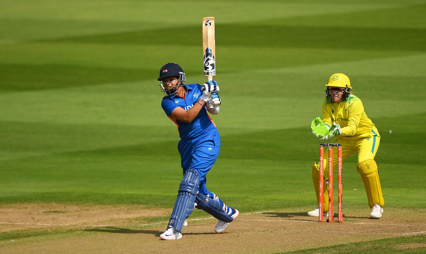 Shafali Verma took charge after Smriti Mandhana's fall | ESPNcricinfo.com
