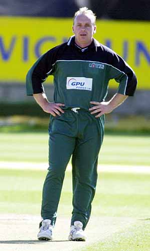 Stuart Lampitt in National League kit | ESPNcricinfo.com