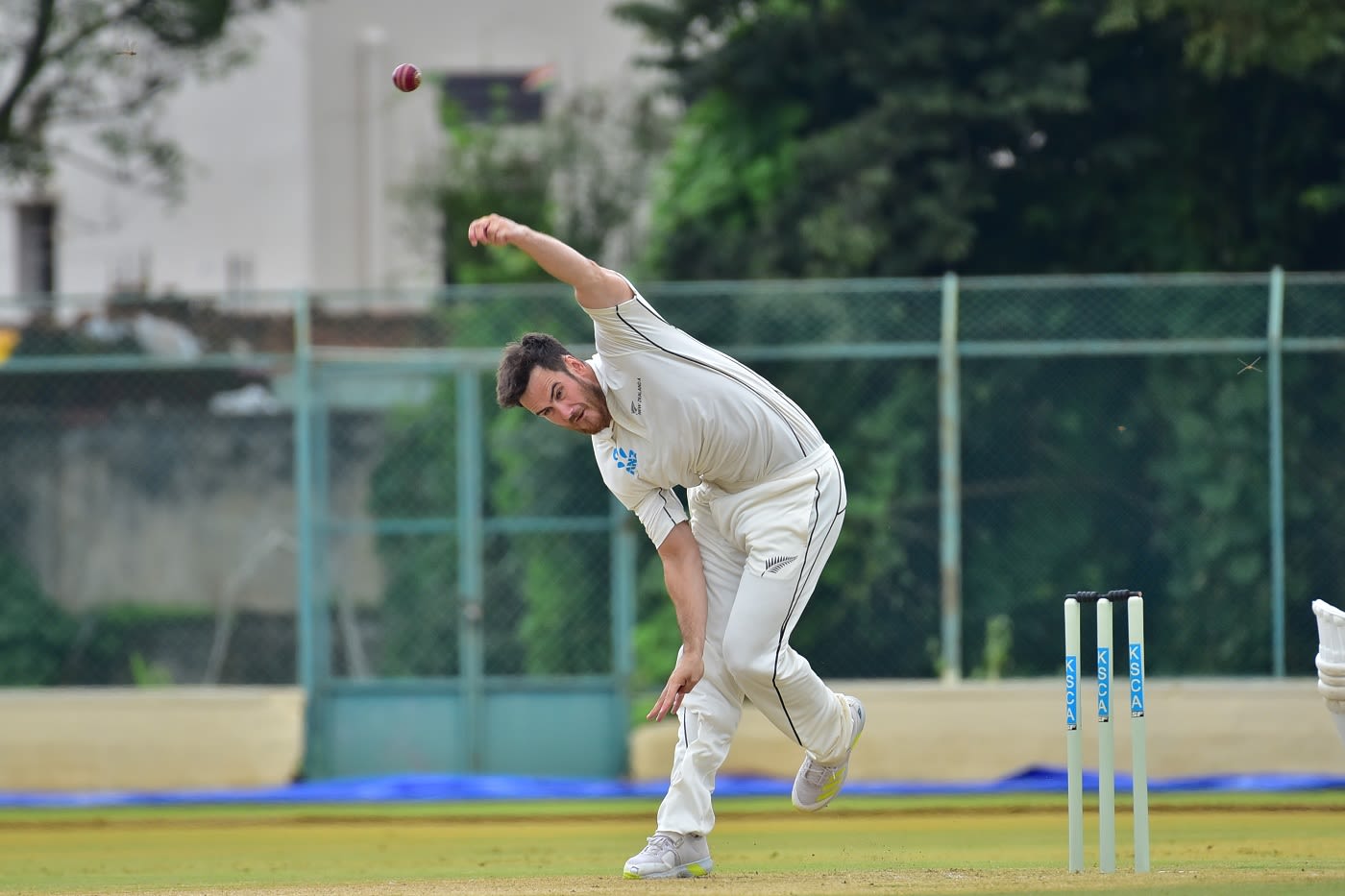 Benjamin Lister sends one down | ESPNcricinfo.com