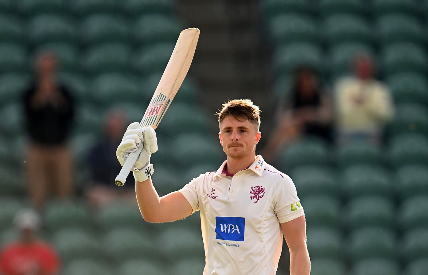 Tom Abell acknowledges his ton | ESPNcricinfo.com