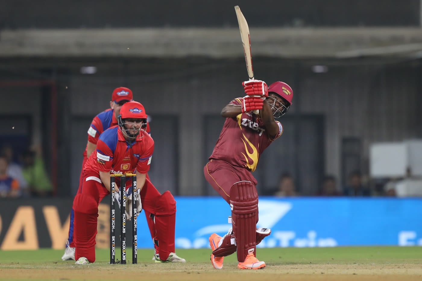 Brian Lara goes aerial | ESPNcricinfo.com