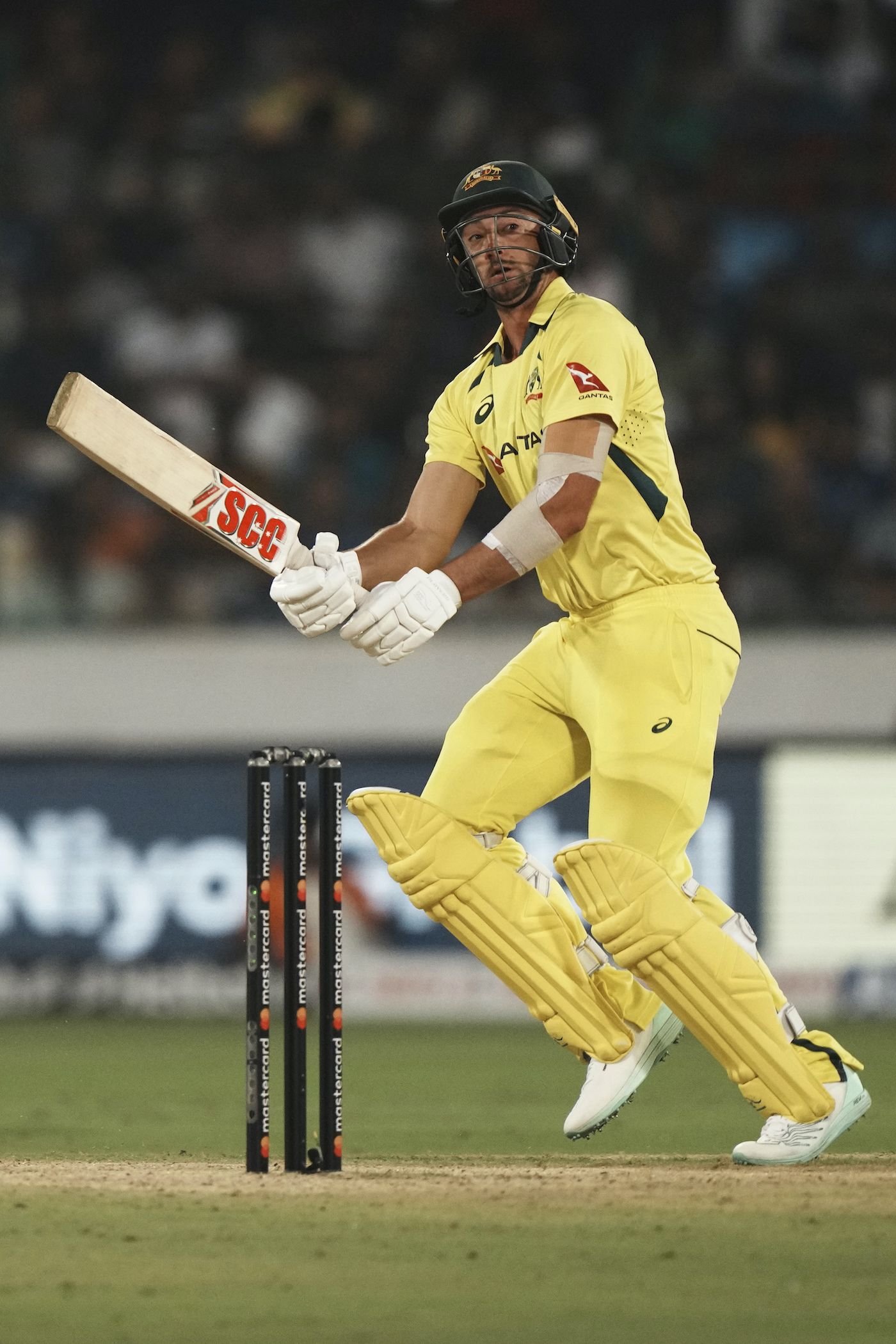 Daniel Sams assisted Tim David to blossom a seventh-wicket stand ...