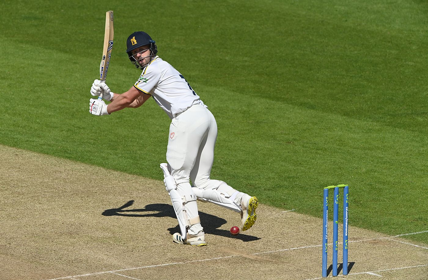 Matthew Lamb clips off his legs | ESPNcricinfo.com