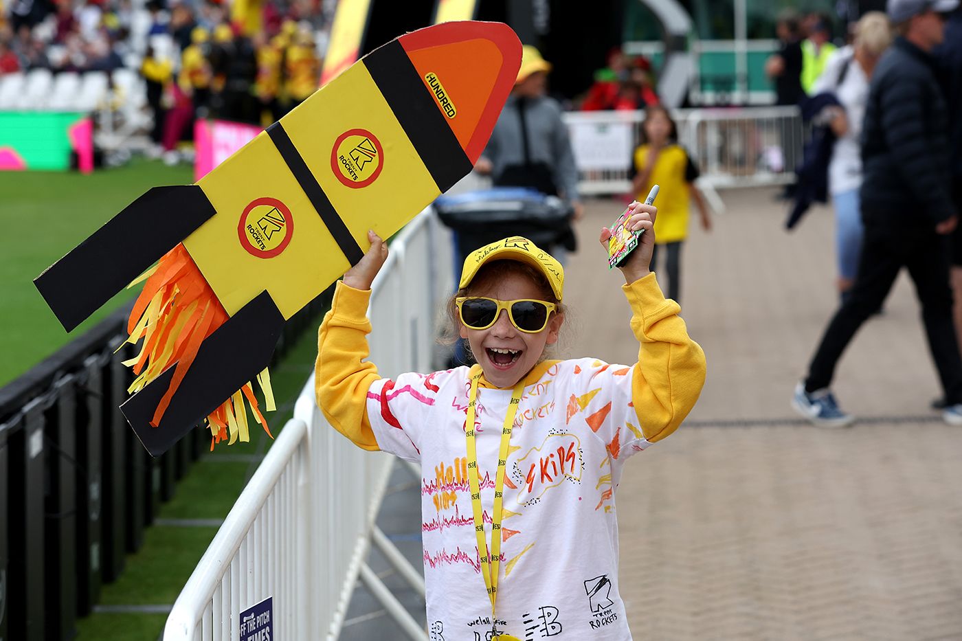 A young fan shows support for Trent Rockets | ESPNcricinfo.com