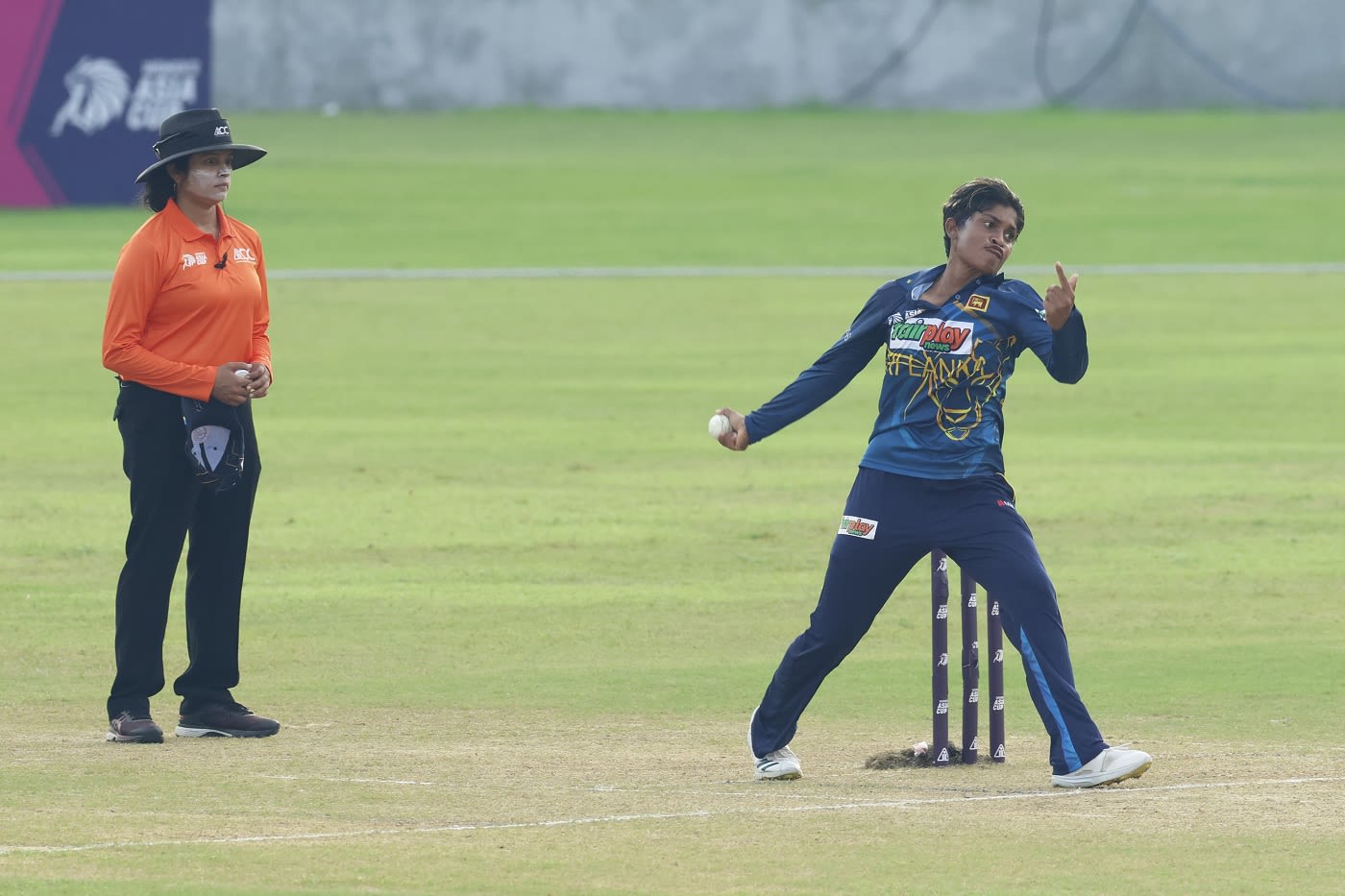 Malsha Shehani bowls her offspin | ESPNcricinfo.com