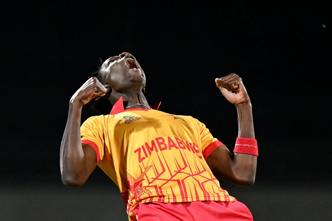 Hear Blessing Muzarabani roar | ESPNcricinfo.com