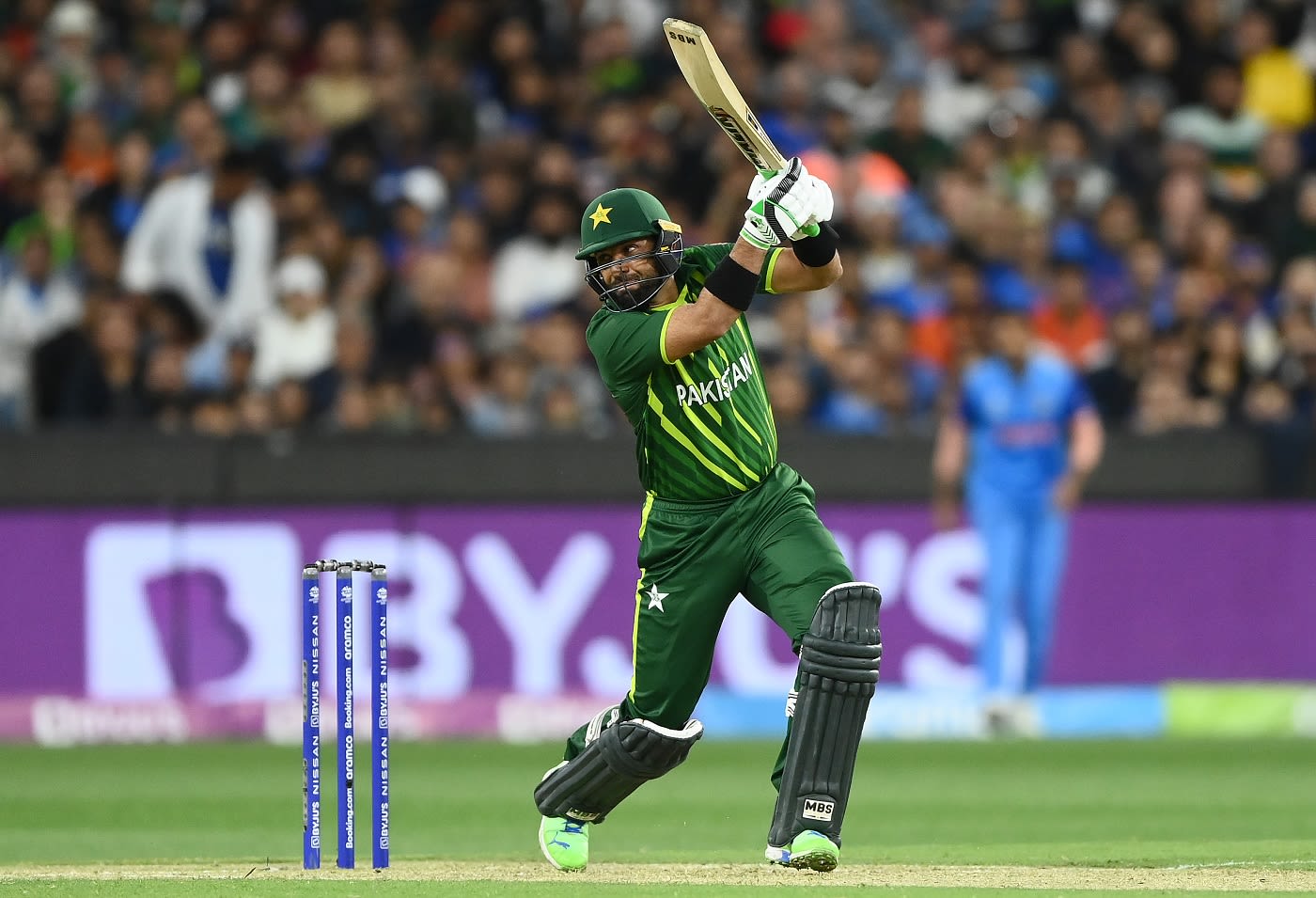 Iftikhar Ahmed blasted 51 off 34 balls to lift Pakistan after early ...