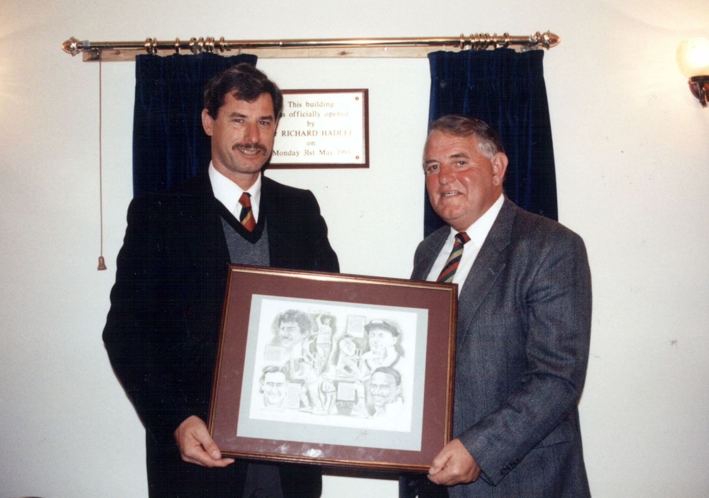 Richard Hadlee inaugurates the bar extension at Leyland CC along with ...