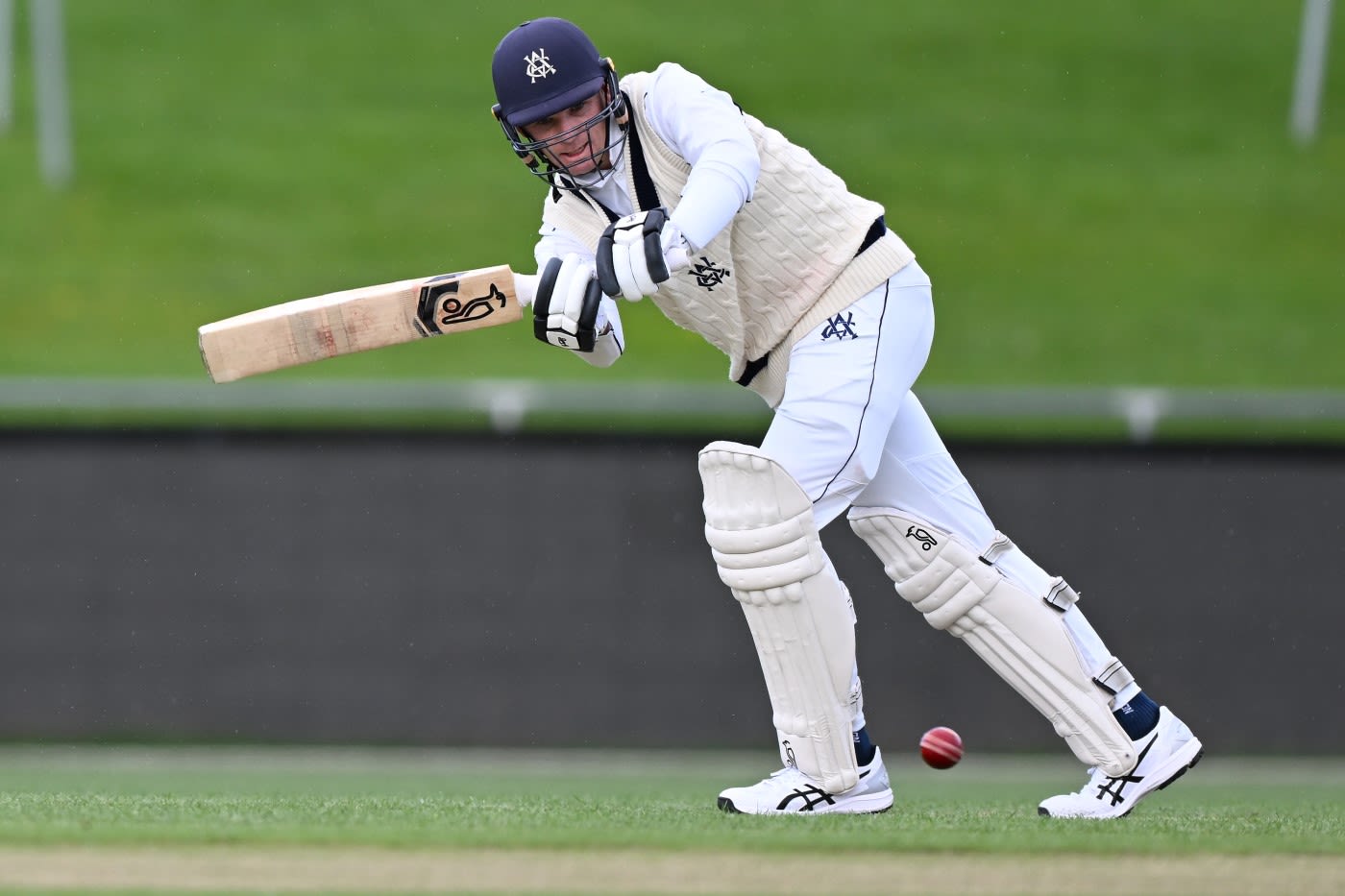 Peter Handscomb works a ball through the legside | ESPNcricinfo.com