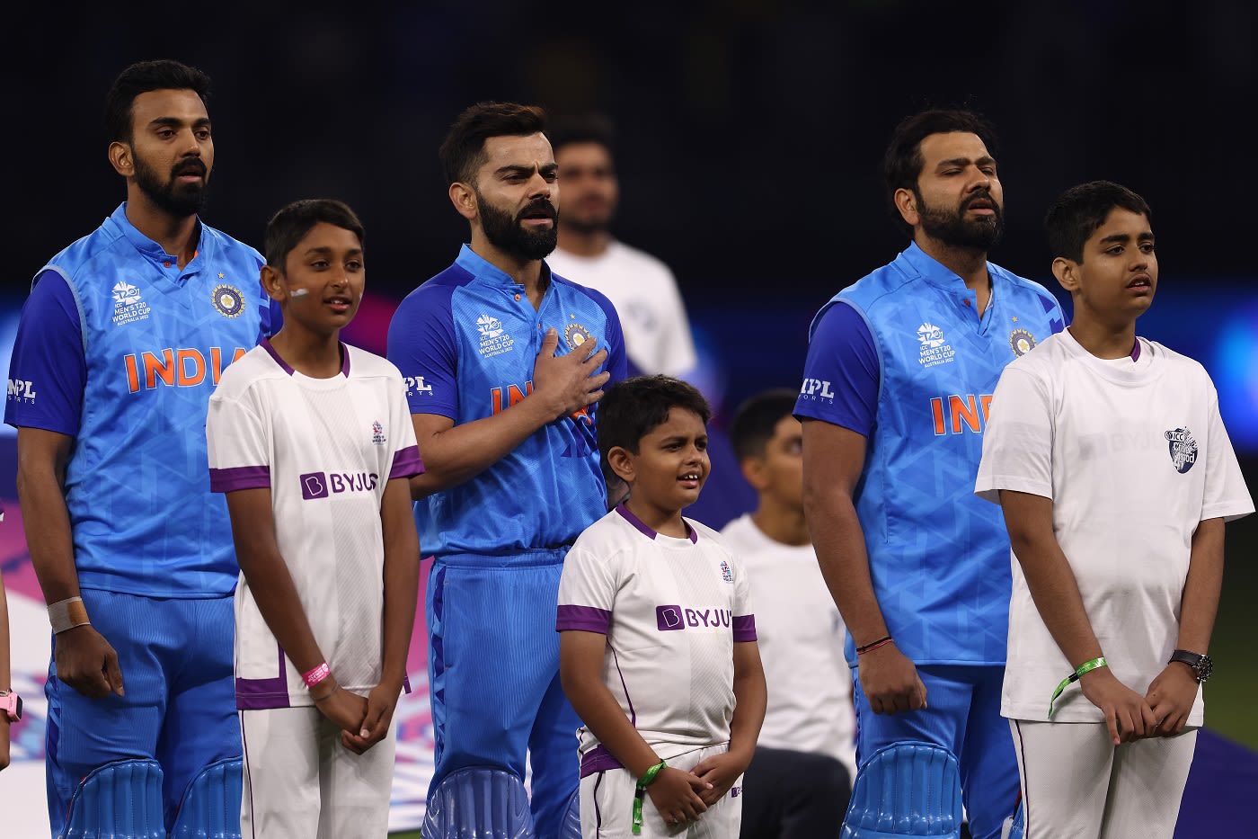KL Rahul, Virat Kohli and Rohit Sharma sing the national anthem ...