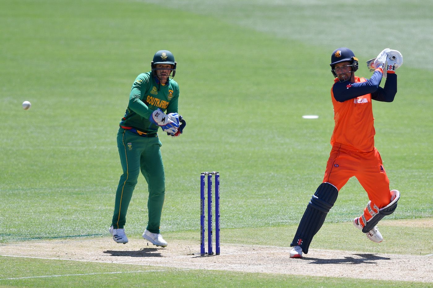 Tom Cooper scored a quick 35 | ESPNcricinfo.com