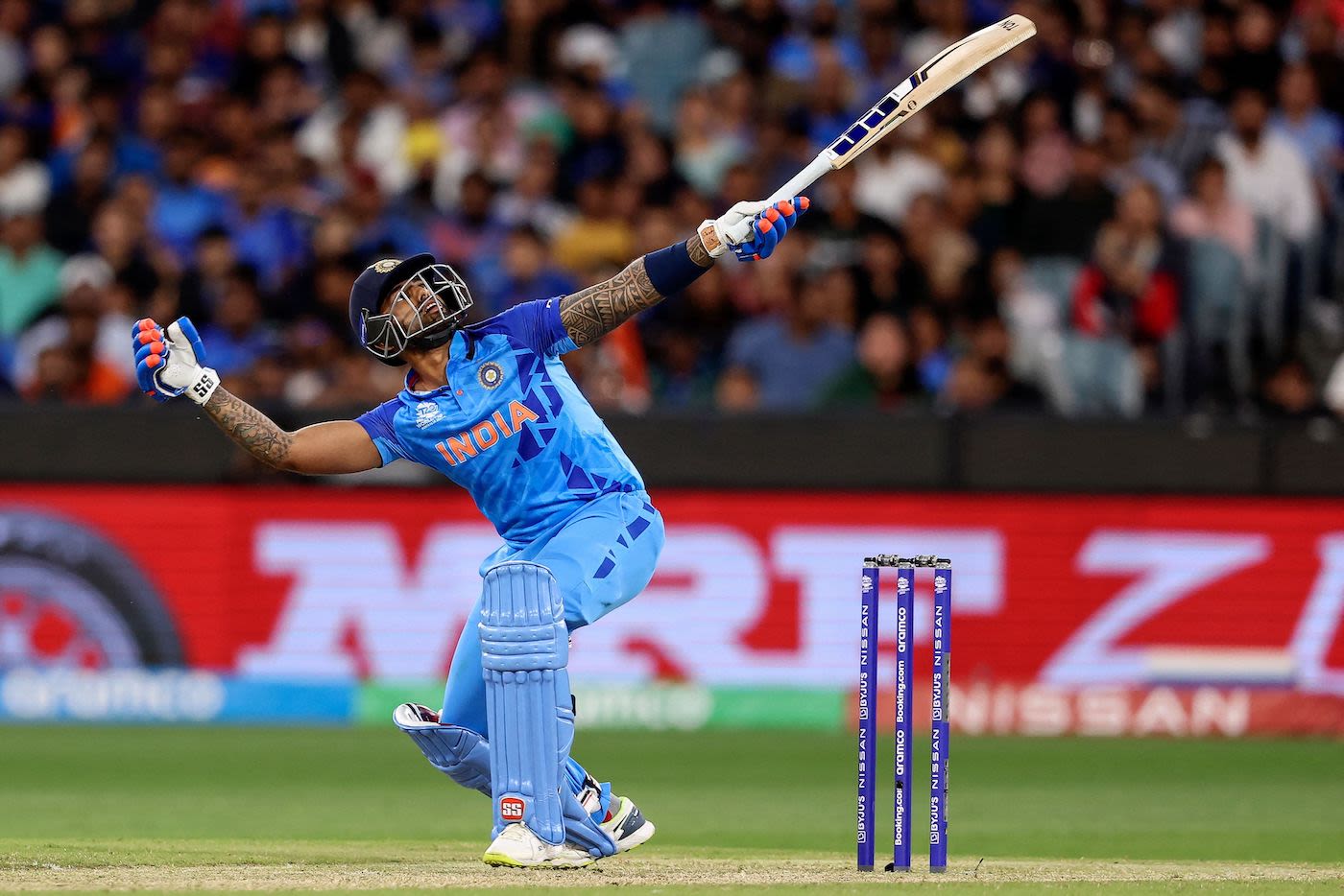 Suryakumar Yadav sacrifices balance for connection | ESPNcricinfo.com