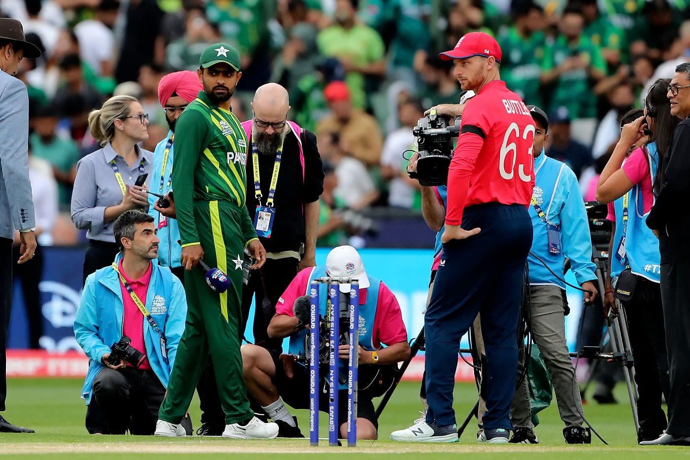 Babar Azam and Jos Buttler wait for the toss | ESPNcricinfo.com Babar Azam and Jos Buttler wait for the toss | ESPNcricinfo.com